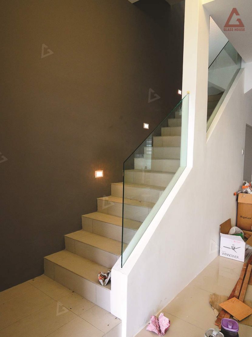 GLASS STAIR HANDRAIL (Frameless Type) - Glass House Design