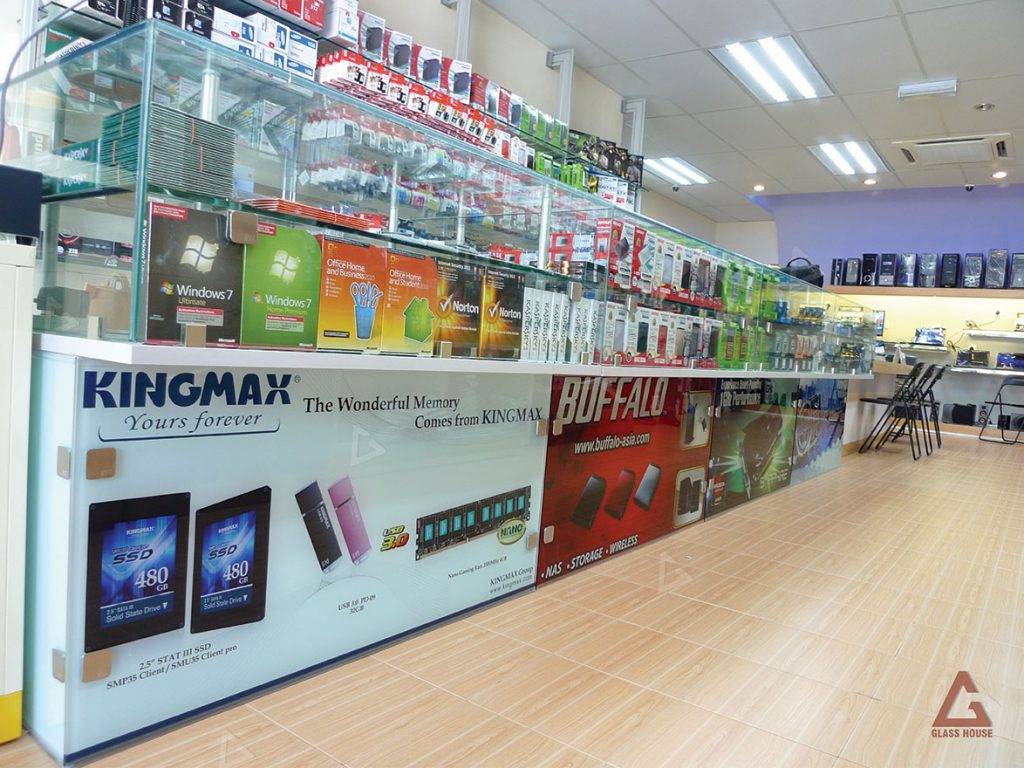 Computer shop - Glass House Design