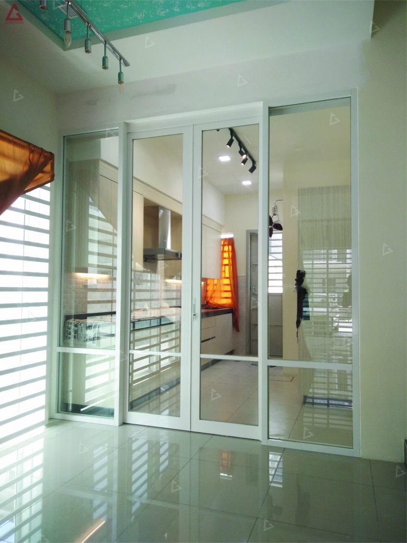 SLIDING DOOR (Frame Type) - Glass House Design