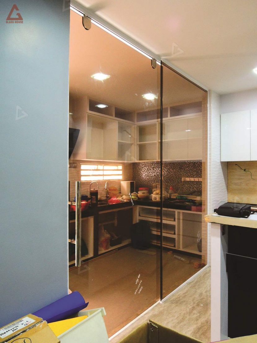 SLIDING DOOR (Frameless Sliding Door) - Glass House Design