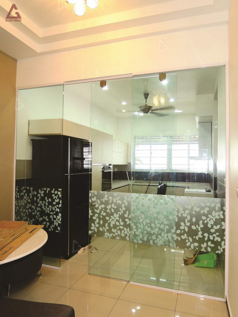 SLIDING DOOR (Frameless Sliding Door) - Glass House Design
