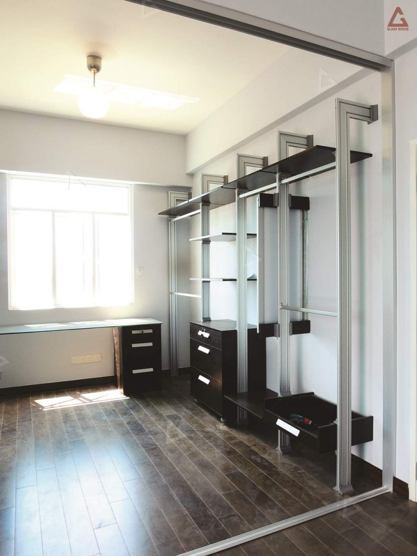WARDROBE (Walk-In) - Glass House Design