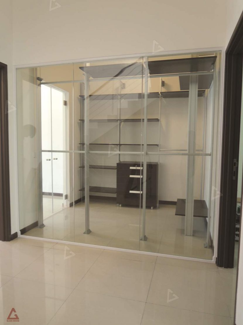WARDROBE (Walk-In) - Glass House Design