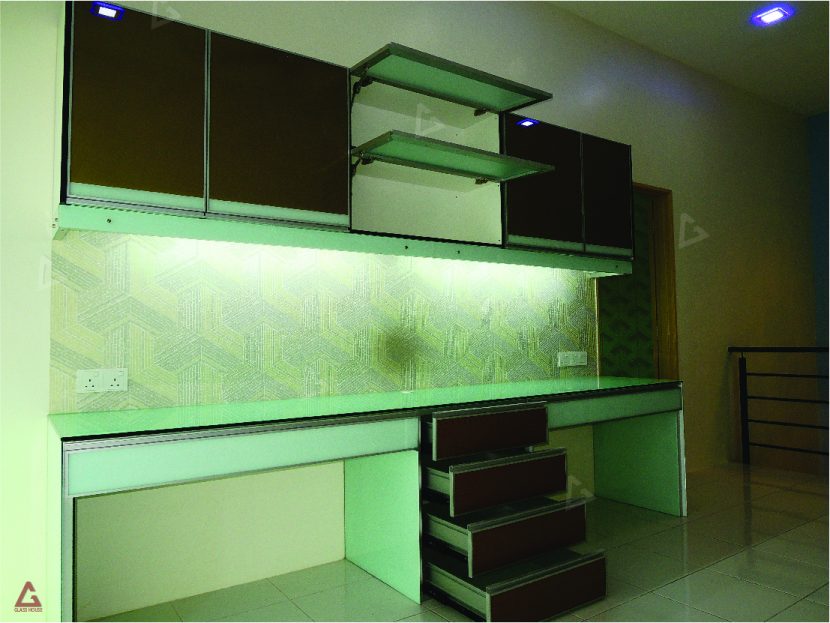 WORKSTATION & Book Rack - Glass House Design